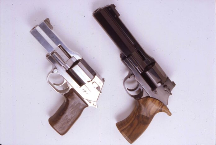 Mateba Autorevolver 6: l'evoluzione della specie - Armi e Tiro