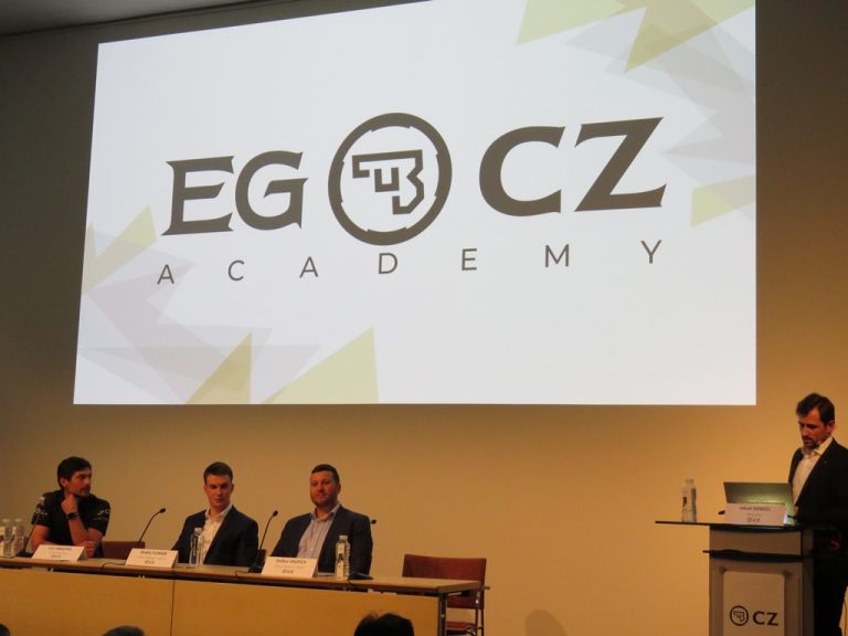 Eric Grauffel presenta la Eg-Cz academy - Armi e Tiro