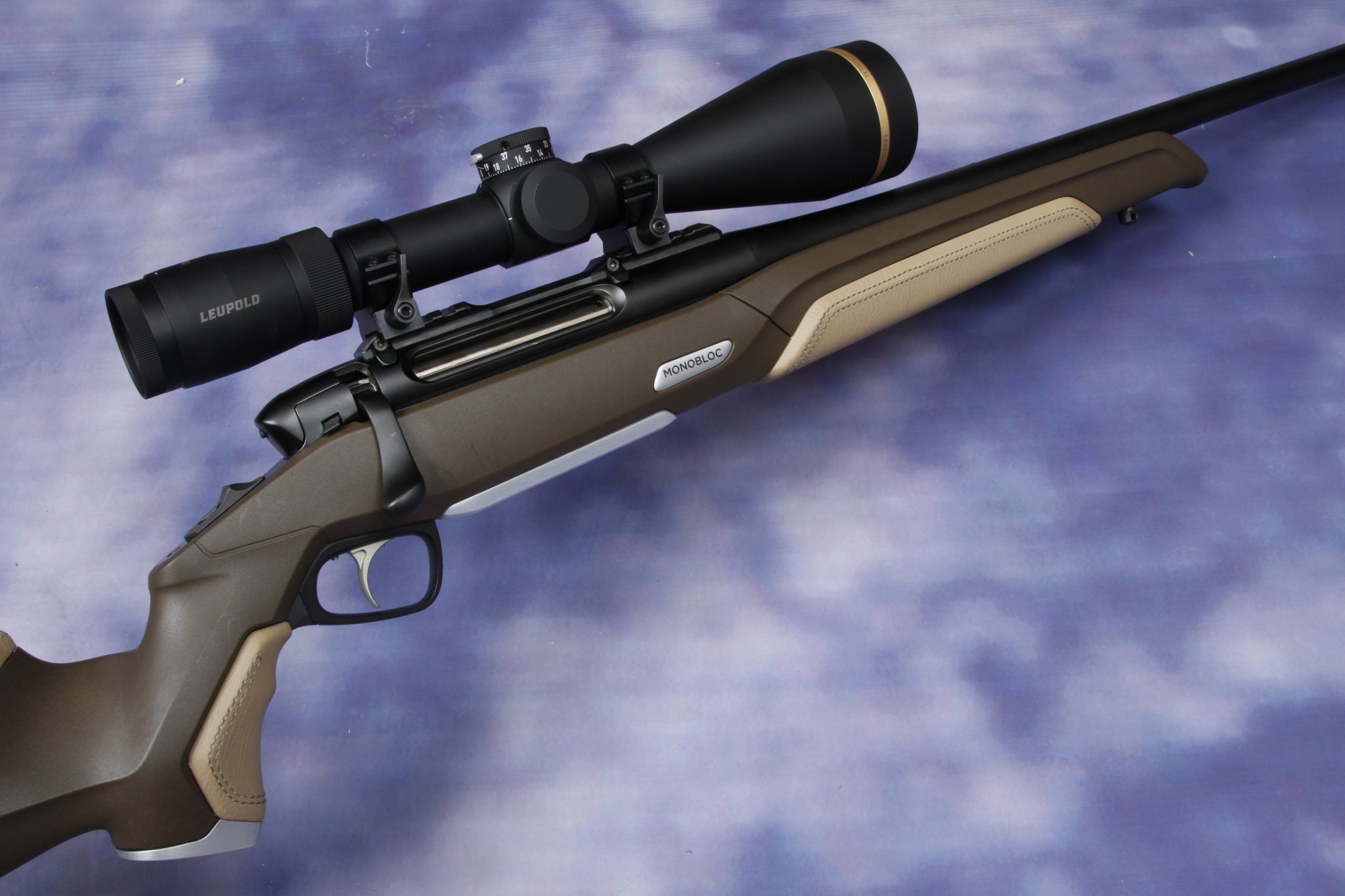 Steyr Monobloc, la rivoluzione delle bolt-action venatorie - Video ...