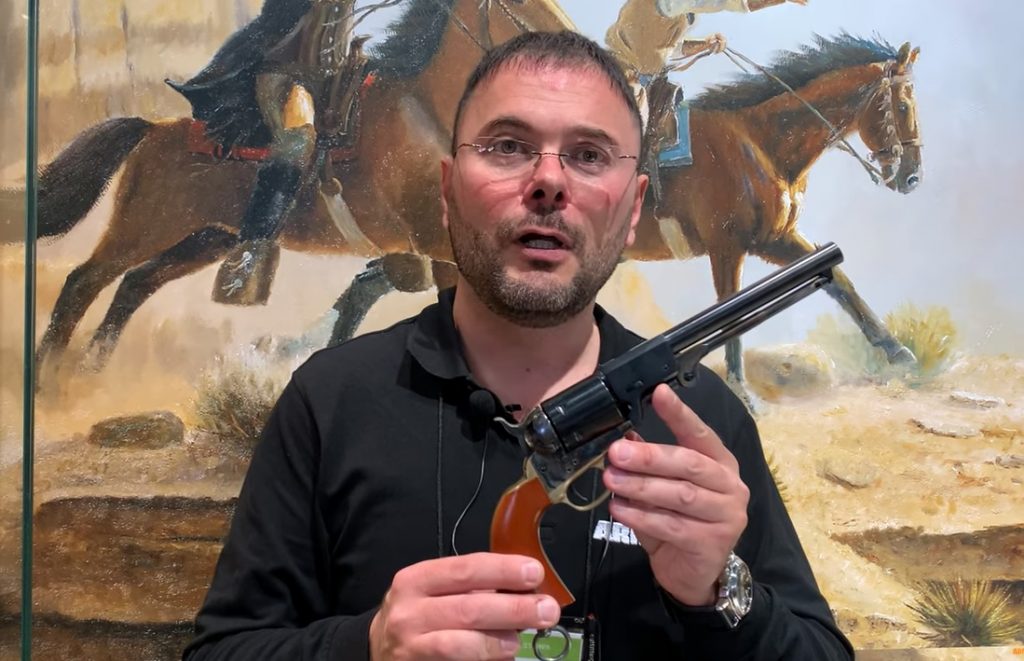 Uberti 1871 Tuco: il revolver de "Il Buono, il brutto e il cattivo ...
