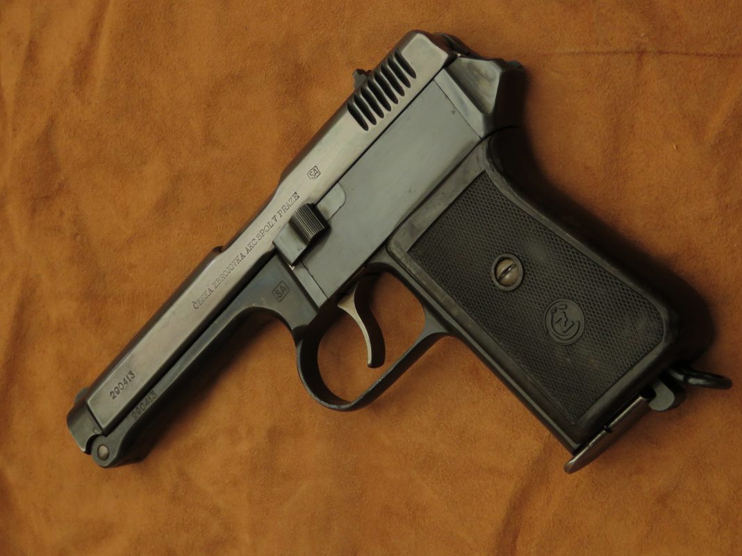 Cz Vz 38 calibro 9 corto: una Doppia azione tormentata - Armi e Tiro